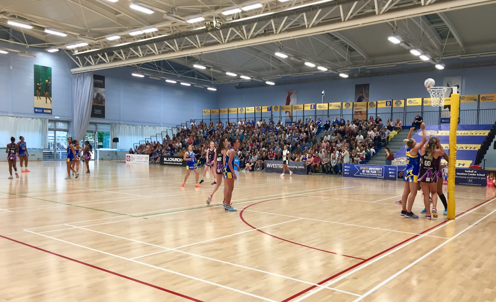 Fab fans roar Team Bath Netball to vital victory over benecosMavericks ...